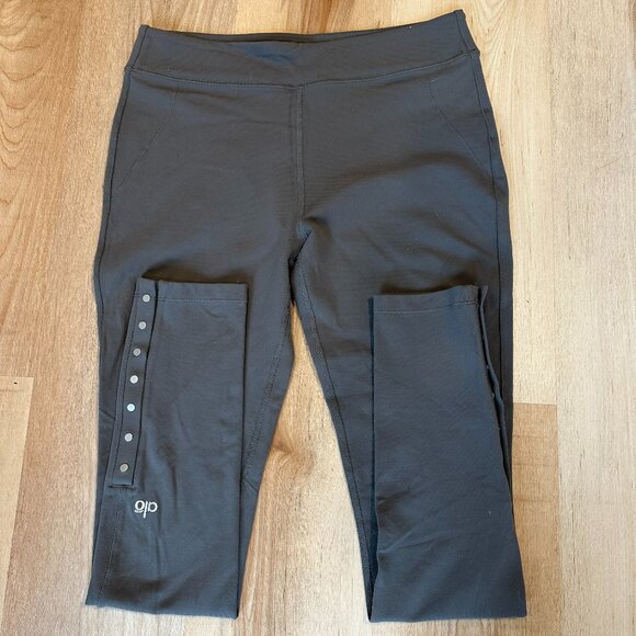 ALO Yoga | Pants & Jumpsuits | Alo Yoga Legging Gray Size Large Rn 8737 ...